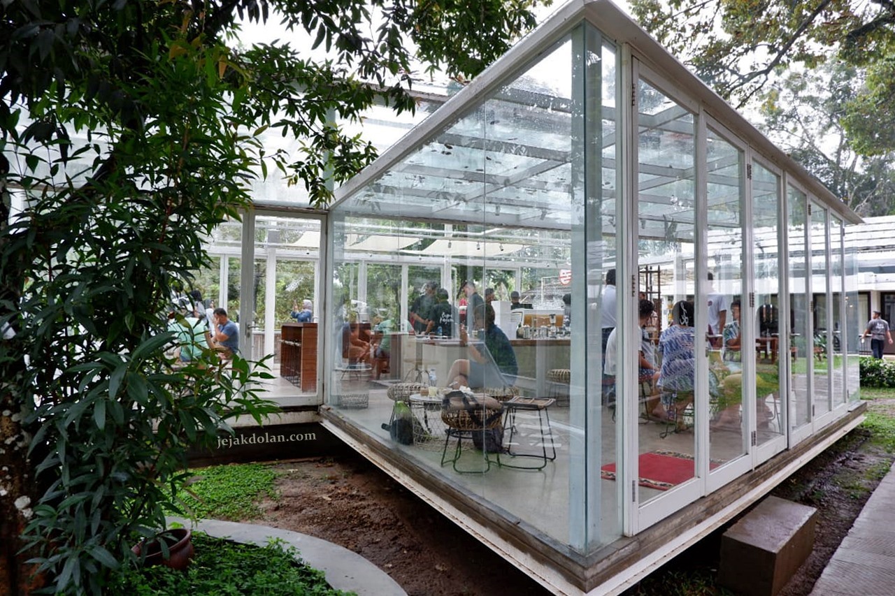 Bumi Kayom Salatiga & Langit Senja Coffee Shop Salatiga